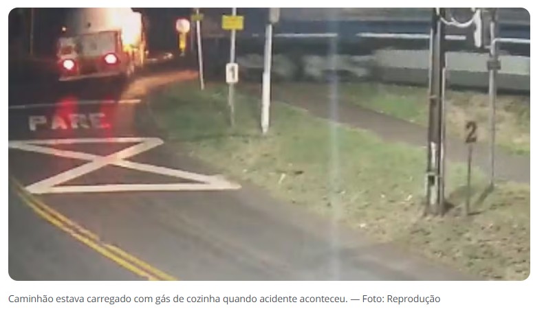Goionews - Caminhão carregado com gás de cozinha é atingido por trem ...
